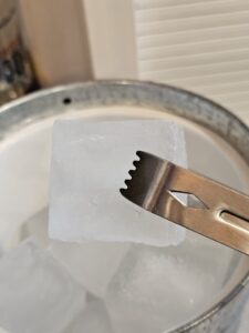 How To Make The Perfect Cocktail Ice For Your Drinks